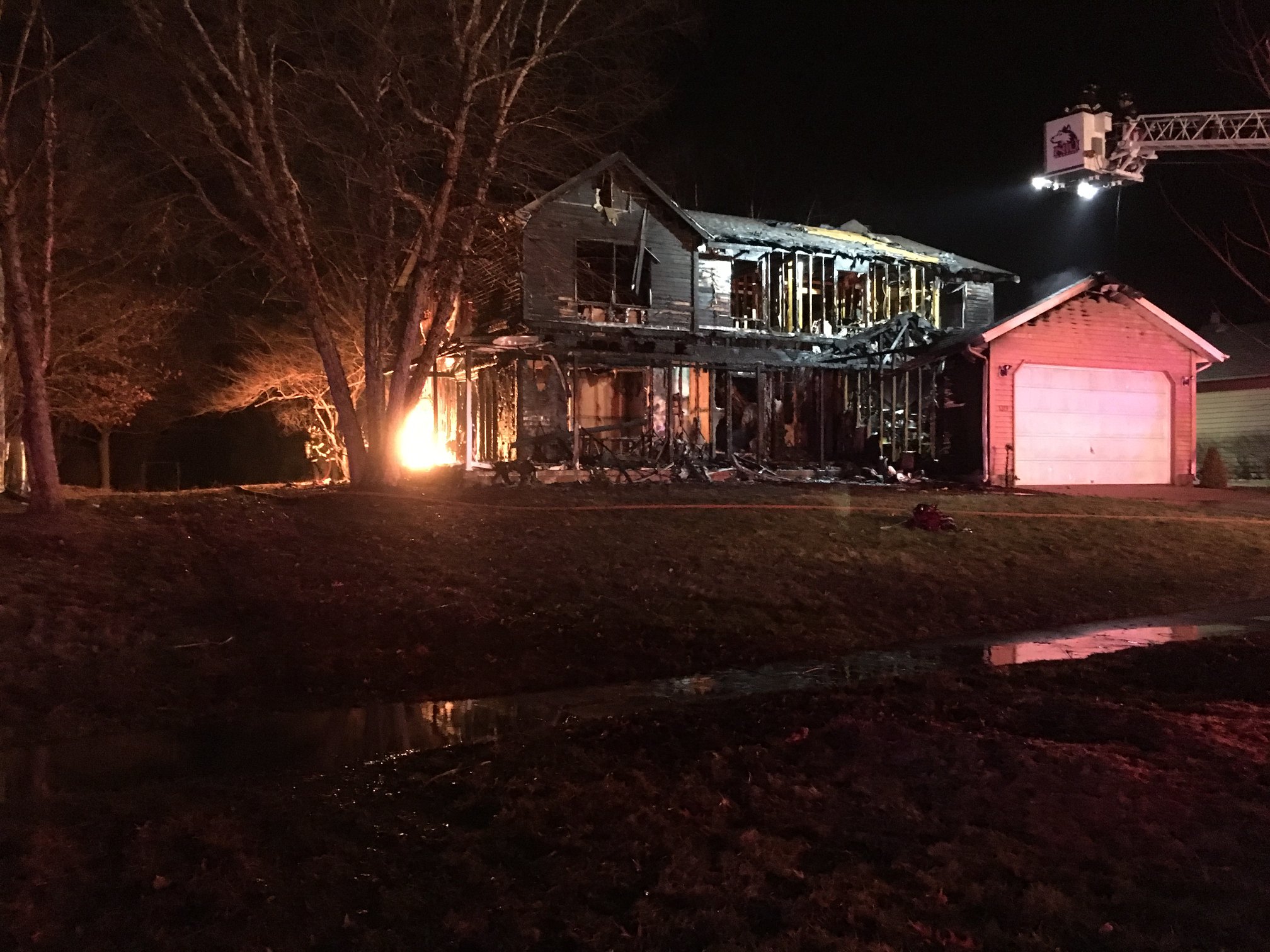 Sycamore Fire Damages Two Homes, No Injuries